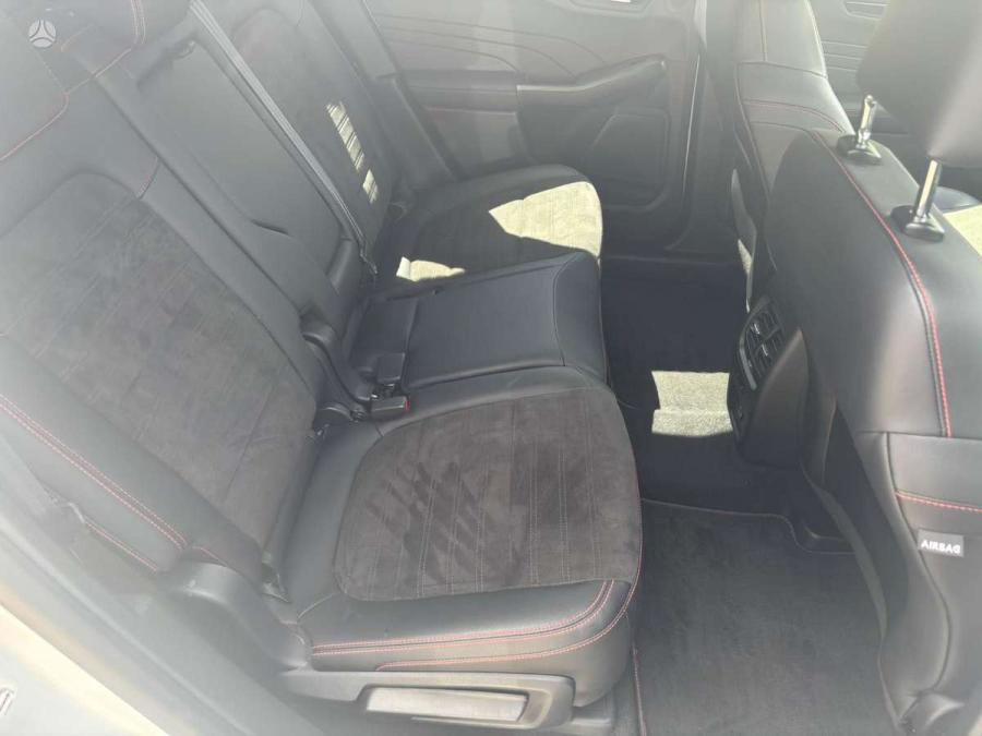 White Ford Kuga 2022 in Marijampole, with an engine capacity of 2.49 L and mileage of 190 thousand km for 17500 €, photo 30 on AUTOMOTO.COM.LV