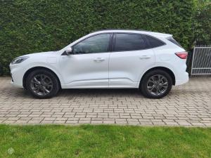 White Ford Kuga 2022 in Vilnius, with an engine capacity of 2.49 L and mileage of 83 thousand km for 19950 €, photo 3 on AUTOMOTO.COM.LV