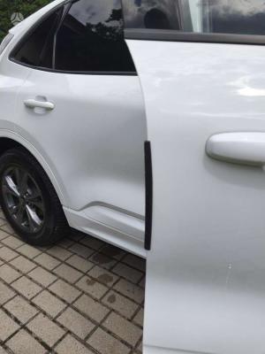 White Ford Kuga 2022 in Vilnius, with an engine capacity of 2.49 L and mileage of 83 thousand km for 19950 €, photo 28 on AUTOMOTO.COM.LV