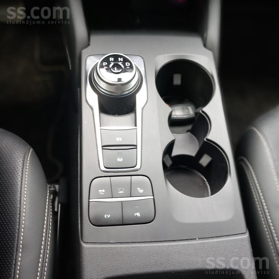 Balts Ford Kuga 2022 Daugavpils, ar dzinēja tilpumu 2.50 L un nobraukumu 181 tūkst. km par 22500 €, foto 9 vietnē AUTOMOTO.COM.LV