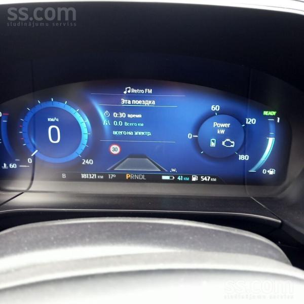 White Ford Kuga 2022 in Daugavpils, with an engine capacity of 2.50 L and mileage of 181 thousand km for 22500 €, photo 10 on AUTOMOTO.COM.LV