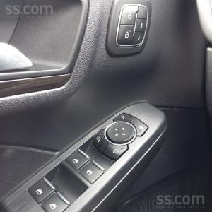 Balts Ford Kuga 2022 Daugavpils, ar dzinēja tilpumu 2.50 L un nobraukumu 181 tūkst. km par 22500 €, foto 12 vietnē AUTOMOTO.COM.LV