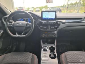 Balts Ford Kuga 2022 Šauļi, ar dzinēja tilpumu 2.49 L un nobraukumu 180 tūkst. km par 16880 €, foto 12 vietnē AUTOMOTO.COM.LV