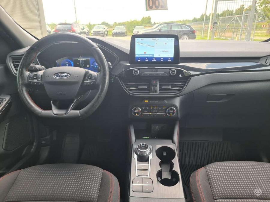 Balts Ford Kuga 2022 Šauļi, ar dzinēja tilpumu 2.49 L un nobraukumu 180 tūkst. km par 16880 €, foto 12 vietnē AUTOMOTO.COM.LV