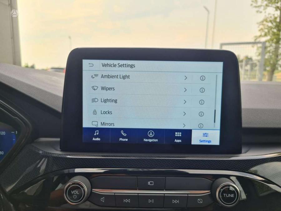 Balts Ford Kuga 2022 Šauļi, ar dzinēja tilpumu 2.49 L un nobraukumu 180 tūkst. km par 16880 €, foto 29 vietnē AUTOMOTO.COM.LV