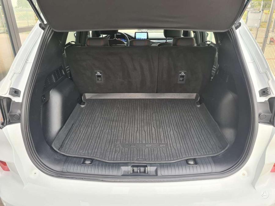 Balts Ford Kuga 2022 Šauļi, ar dzinēja tilpumu 2.49 L un nobraukumu 180 tūkst. km par 16880 €, foto 31 vietnē AUTOMOTO.COM.LV