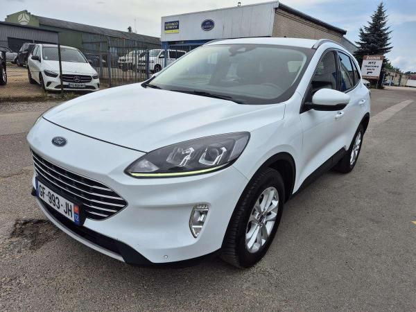White Ford Kuga 2022 in Taurage, with an engine capacity of 2.50 L and mileage of 270 thousand km for 12200 €, photo 1 on AUTOMOTO.COM.LV