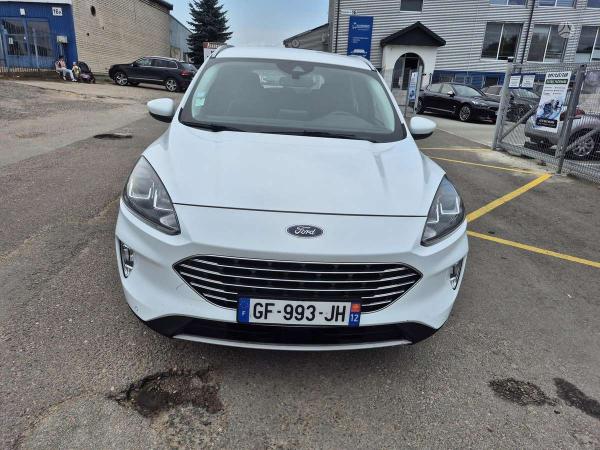 White Ford Kuga 2022 in Taurage, with an engine capacity of 2.50 L and mileage of 270 thousand km for 12200 €, photo 2 on AUTOMOTO.COM.LV