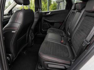White Ford Kuga 2022 in Pakruojis, with an engine capacity of 2.00 L and mileage of 144 thousand km for 14900 €, photo 8 on AUTOMOTO.COM.LV