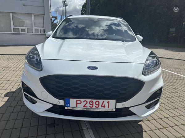 White Ford Kuga 2022 in Marijampole, with an engine capacity of 2.49 L and mileage of 190 thousand km for 17500 €, photo 7 on AUTOMOTO.COM.LV