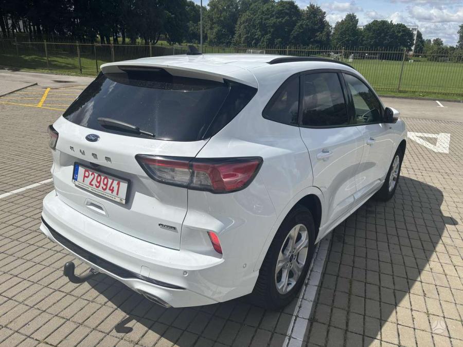 Balts Ford Kuga 2022 Marijampole, ar dzinēja tilpumu 2.49 L un nobraukumu 190 tūkst. km par 17500 €, foto 9 vietnē AUTOMOTO.COM.LV