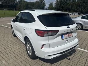 Balts Ford Kuga 2022 Marijampole, ar dzinēja tilpumu 2.49 L un nobraukumu 190 tūkst. km par 17500 €, foto 11 vietnē AUTOMOTO.COM.LV