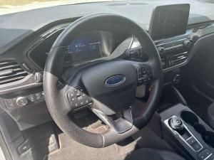 Balts Ford Kuga 2022 Marijampole, ar dzinēja tilpumu 2.49 L un nobraukumu 190 tūkst. km par 17500 €, foto 12 vietnē AUTOMOTO.COM.LV