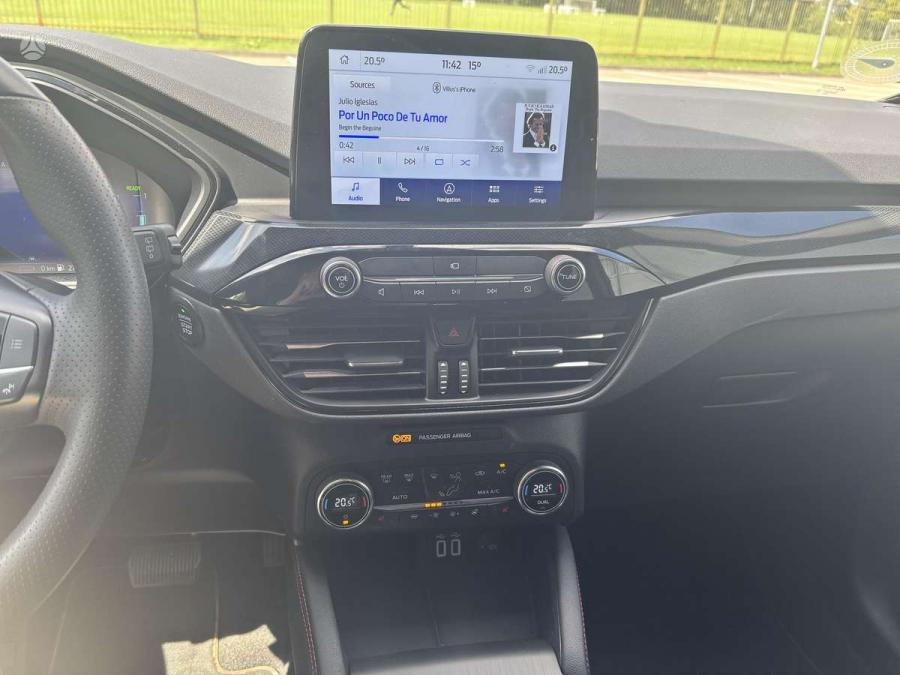Balts Ford Kuga 2022 Marijampole, ar dzinēja tilpumu 2.49 L un nobraukumu 190 tūkst. km par 17500 €, foto 13 vietnē AUTOMOTO.COM.LV