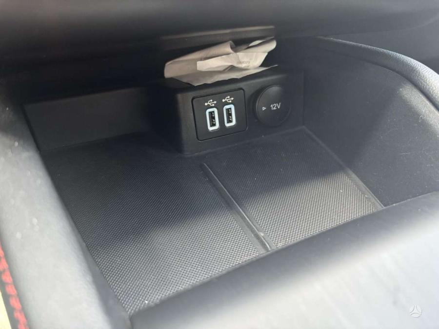 Balts Ford Kuga 2022 Marijampole, ar dzinēja tilpumu 2.49 L un nobraukumu 190 tūkst. km par 17500 €, foto 32 vietnē AUTOMOTO.COM.LV