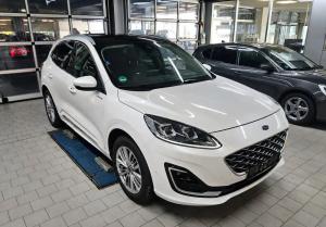 White Ford Kuga 2022 in Riga, with an engine capacity of 2.50 L and mileage of 72 thousand km for 23490 €, photo 4 on AUTOMOTO.COM.LV