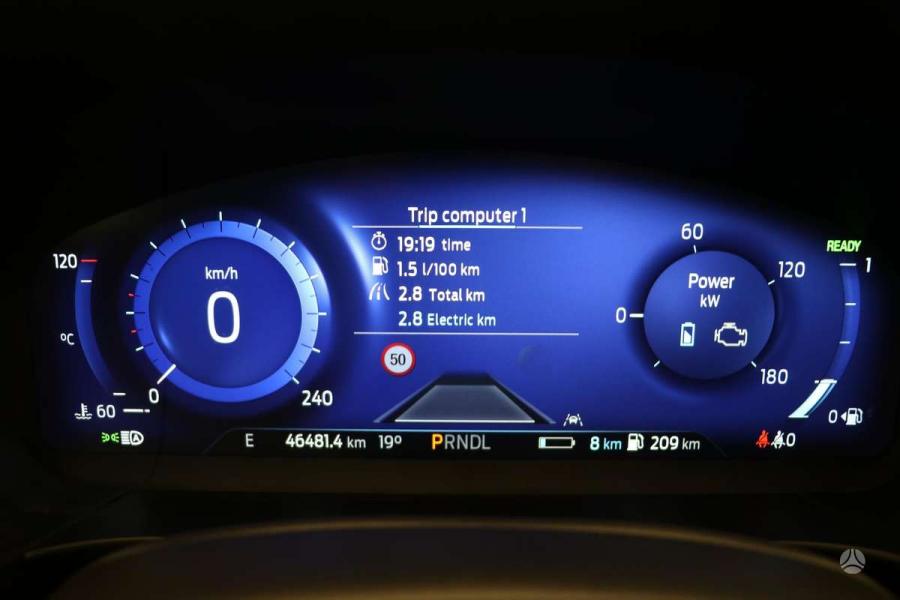White Ford Kuga 2022 in Vilnius, with an engine capacity of 2.49 L and mileage of 46 thousand km for 22150 €, photo 22 on AUTOMOTO.COM.LV