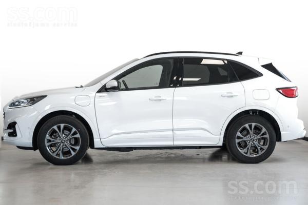 Balts Ford Kuga 2022 Rīga, ar dzinēja tilpumu 2.50 L un nobraukumu 59 tūkst. km par 22990 €, foto 6 vietnē AUTOMOTO.COM.LV