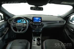 Balts Ford Kuga 2022 Rīga, ar dzinēja tilpumu 2.50 L un nobraukumu 59 tūkst. km par 22990 €, foto 7 vietnē AUTOMOTO.COM.LV