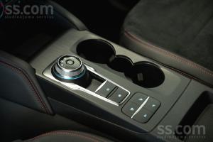 Balts Ford Kuga 2022 Rīga, ar dzinēja tilpumu 2.50 L un nobraukumu 59 tūkst. km par 22990 €, foto 9 vietnē AUTOMOTO.COM.LV