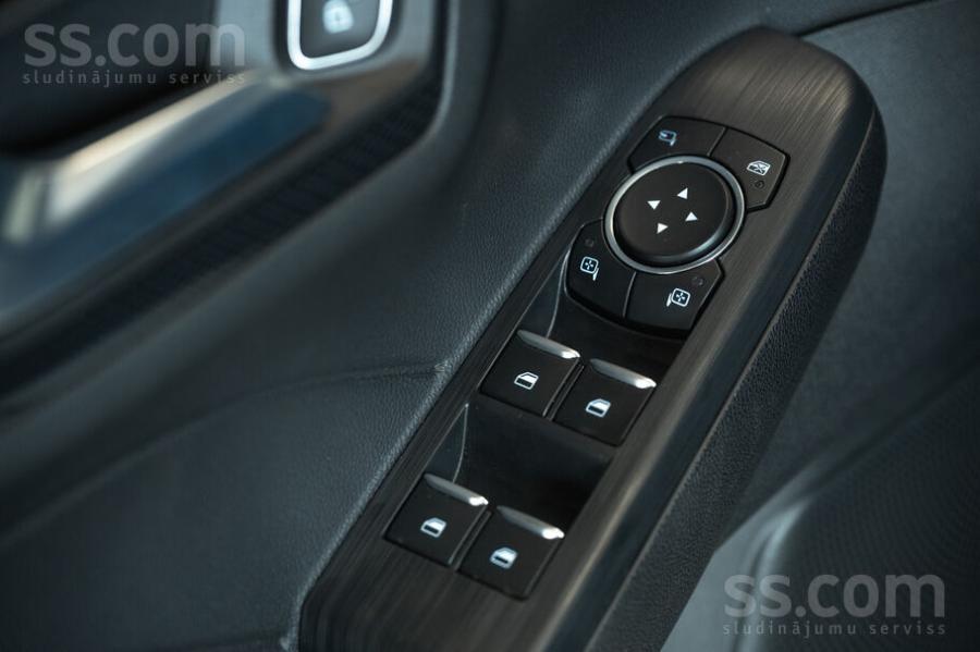 Balts Ford Kuga 2022 Rīga, ar dzinēja tilpumu 2.50 L un nobraukumu 59 tūkst. km par 22990 €, foto 15 vietnē AUTOMOTO.COM.LV