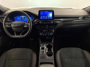 White Ford Kuga 2022 in Marijampole, with an engine capacity of 2.00 L and mileage of 241 thousand km for 15860 €, photo 6 on AUTOMOTO.COM.LV