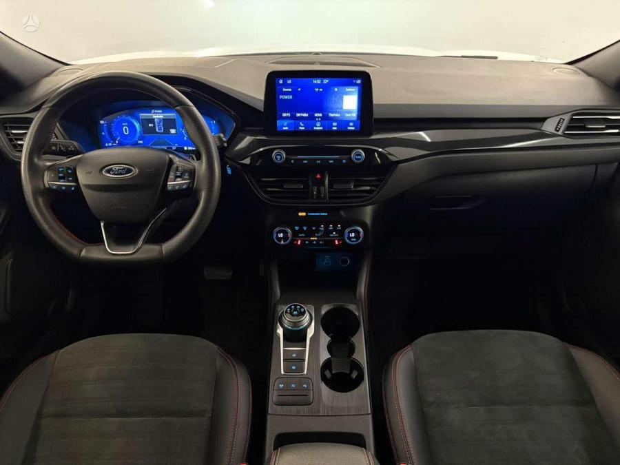 White Ford Kuga 2022 in Marijampole, with an engine capacity of 2.00 L and mileage of 241 thousand km for 15860 €, photo 6 on AUTOMOTO.COM.LV