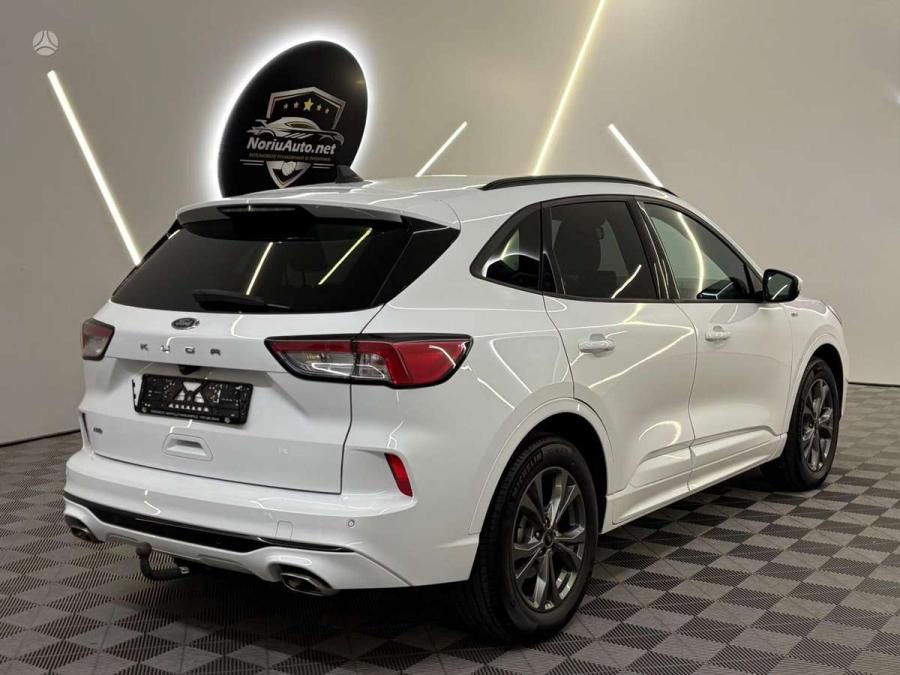 White Ford Kuga 2022 in Marijampole, with an engine capacity of 2.00 L and mileage of 241 thousand km for 15860 €, photo 32 on AUTOMOTO.COM.LV