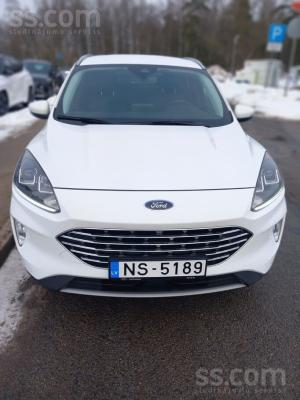 White Ford Kuga 2023 in Riga, with an engine capacity of 1.50 L and mileage of 45 thousand km for 18850 €, photo 2 on AUTOMOTO.COM.LV