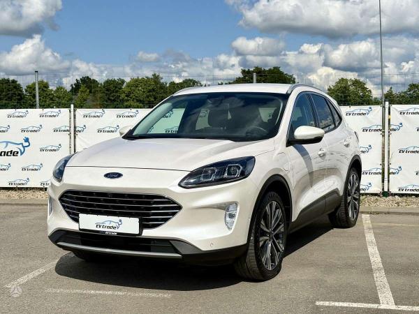 Белый Форд Куга 2023 в Вильнюс, объемом двигателя 2.49 л и пробегом 114 тыс. км за 19200 €, фото 1 на AUTOMOTO.COM.LV