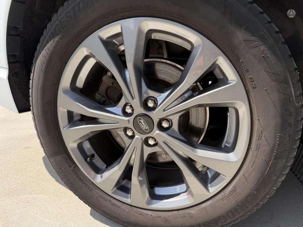Ford Kuga 2023 Viļņa vietnē Balts Ford Kuga 2023 Viļņa, ar dzinēja tilpumu 2.49 L un nobraukumu 61 tūkst. km par 21990 €, foto 11 vietnē AUTOMOTO.COM.LV