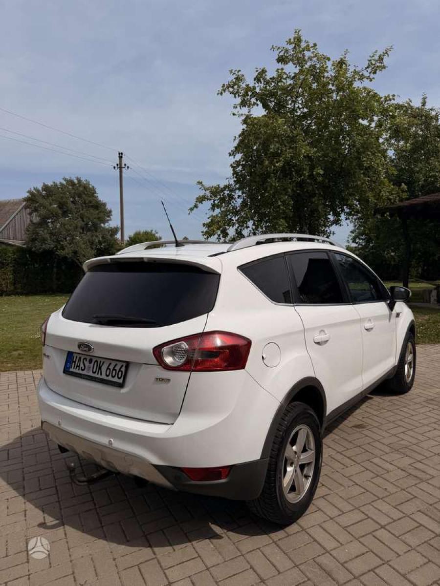 White Ford Kuga 2009 in Rokiskis, with an engine capacity of 2.00 L and mileage of 311 thousand km for 4200 €, photo 7 on AUTOMOTO.COM.LV