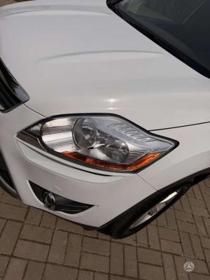 White Ford Kuga 2009 in Rokiskis, with an engine capacity of 2.00 L and mileage of 311 thousand km for 4200 €, photo 15 on AUTOMOTO.COM.LV