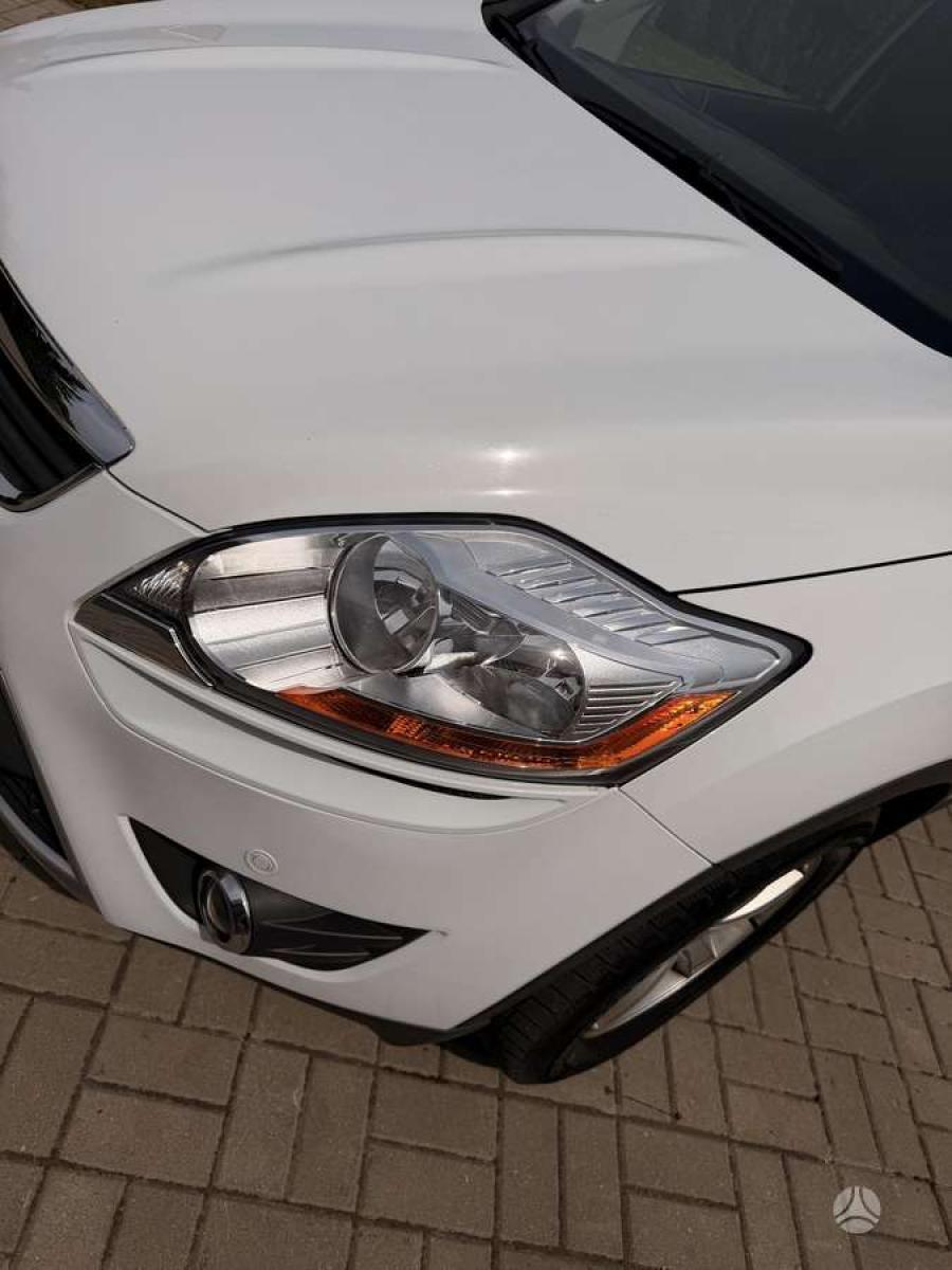 White Ford Kuga 2009 in Rokiskis, with an engine capacity of 2.00 L and mileage of 311 thousand km for 4200 €, photo 15 on AUTOMOTO.COM.LV
