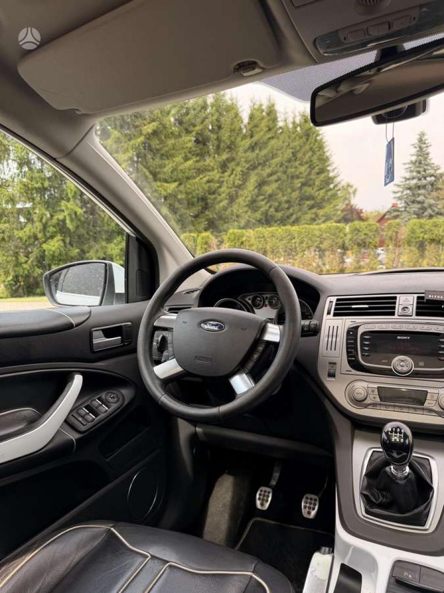 White Ford Kuga 2009 in Rokiskis, with an engine capacity of 2.00 L and mileage of 311 thousand km for 4200 €, photo 16 on AUTOMOTO.COM.LV