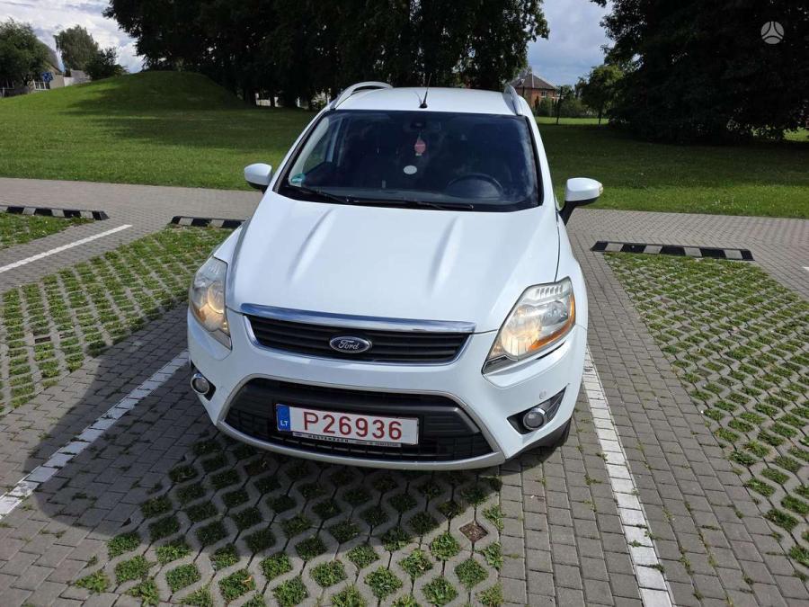 Balts Ford Kuga 2009 Vilkaviškis, ar dzinēja tilpumu 2.00 L un nobraukumu 284 tūkst. km par 5100 €, foto 5 vietnē AUTOMOTO.COM.LV