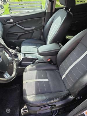 Balts Ford Kuga 2009 Vilkaviškis, ar dzinēja tilpumu 2.00 L un nobraukumu 284 tūkst. km par 5100 €, foto 10 vietnē AUTOMOTO.COM.LV