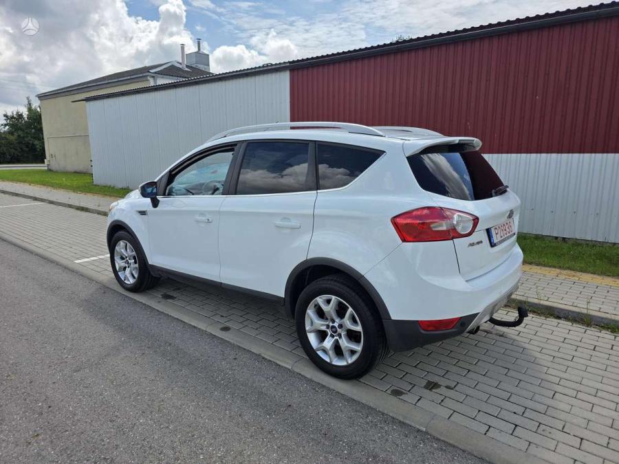 White Ford Kuga 2009 in Vilkaviskis, with an engine capacity of 2.00 L and mileage of 284 thousand km for 4950 €, photo 6 on AUTOMOTO.COM.LV