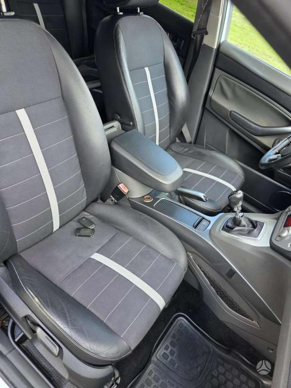 Balts Ford Kuga 2009 Vilkaviškis, ar dzinēja tilpumu 2.00 L un nobraukumu 284 tūkst. km par 4950 €, foto 9 vietnē AUTOMOTO.COM.LV