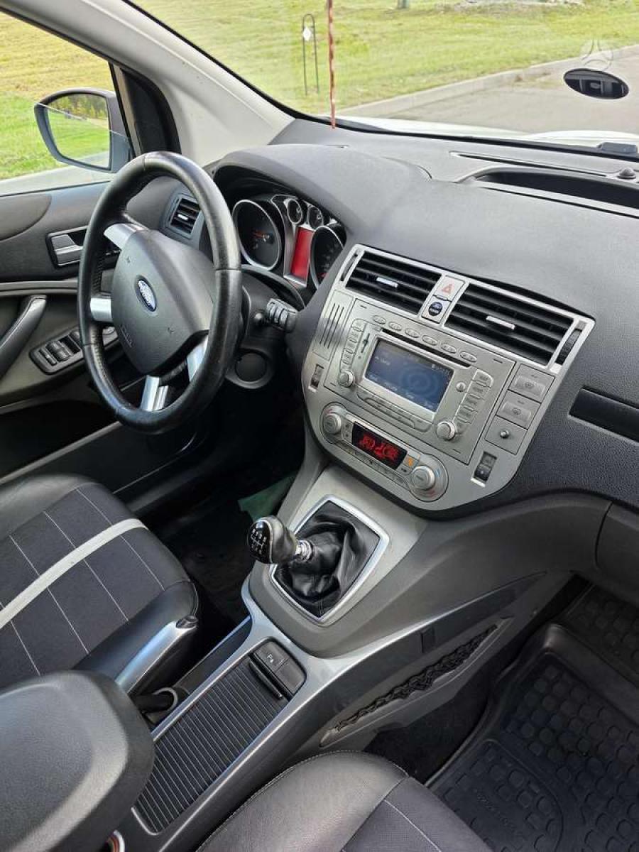 White Ford Kuga 2009 in Vilkaviskis, with an engine capacity of 2.00 L and mileage of 284 thousand km for 4950 €, photo 15 on AUTOMOTO.COM.LV