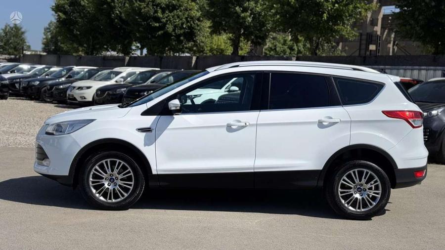 White Ford Kuga 2014 in Telschi, with an engine capacity of 1.60 L and mileage of 179 thousand km for 7800 €, photo 5 on AUTOMOTO.COM.LV