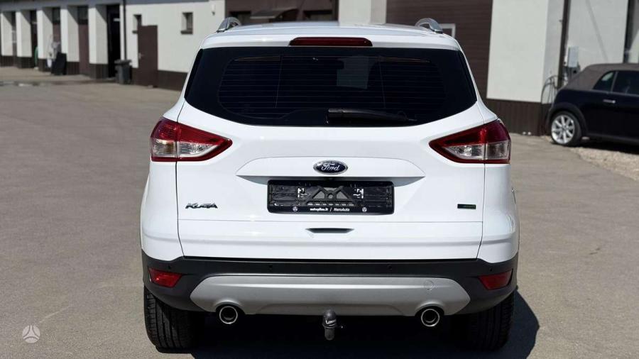 White Ford Kuga 2014 in Telschi, with an engine capacity of 1.60 L and mileage of 179 thousand km for 7800 €, photo 8 on AUTOMOTO.COM.LV
