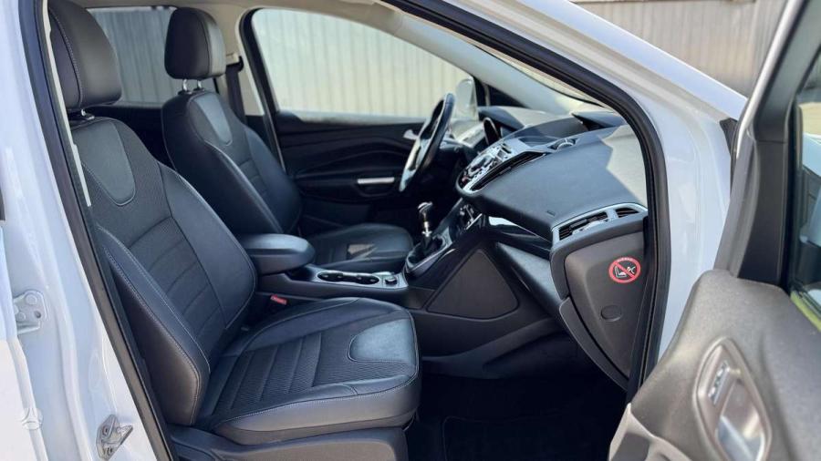 White Ford Kuga 2014 in Telschi, with an engine capacity of 1.60 L and mileage of 179 thousand km for 7800 €, photo 16 on AUTOMOTO.COM.LV