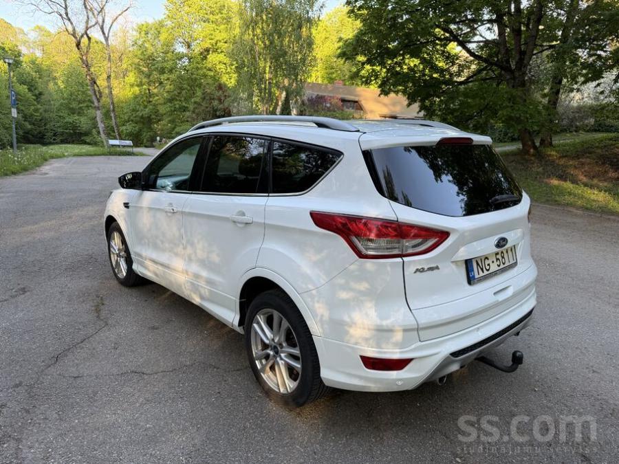 Balts Ford Kuga 2016 Saldus, ar dzinēja tilpumu 2.00 L un nobraukumu 187 tūkst. km par 8700 €, foto 3 vietnē AUTOMOTO.COM.LV
