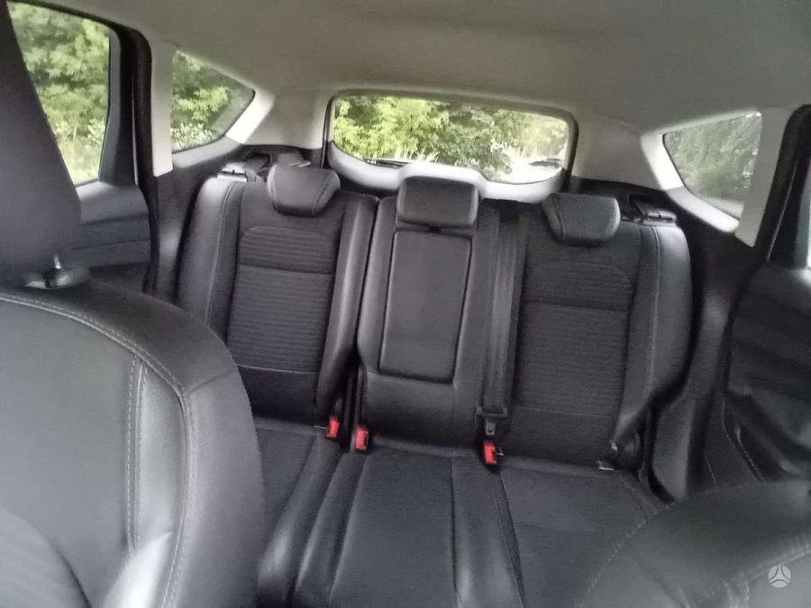 Balts Ford Kuga 2018 Panevēža, ar dzinēja tilpumu 1.50 L un nobraukumu 95 tūkst. km par 4500 €, foto 4 vietnē AUTOMOTO.COM.LV