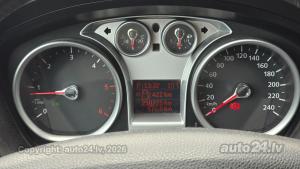 Balts Ford Kuga 2010 Tallina, ar dzinēja tilpumu 2.00 L un nobraukumu 251 tūkst. km par 6599 €, foto 13 vietnē AUTOMOTO.COM.LV
