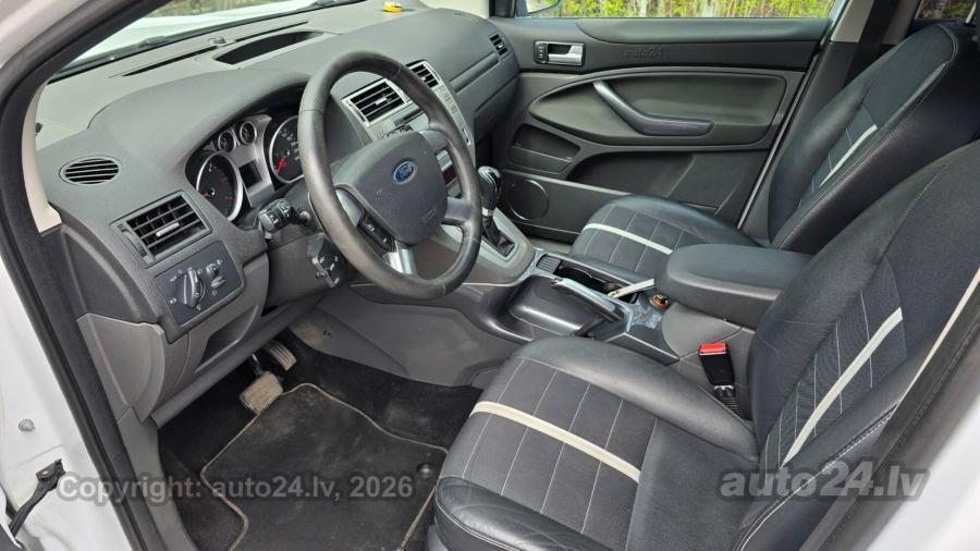 Balts Ford Kuga 2010 Tallina, ar dzinēja tilpumu 2.00 L un nobraukumu 251 tūkst. km par 6599 €, foto 15 vietnē AUTOMOTO.COM.LV