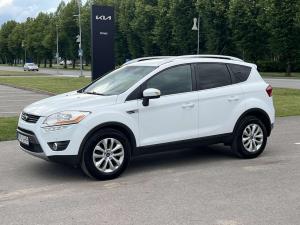 White Ford Kuga 2012 in Narva, with an engine capacity of 2.00 L and mileage of 216 thousand km for 3999 €, photo 14 on AUTOMOTO.COM.LV