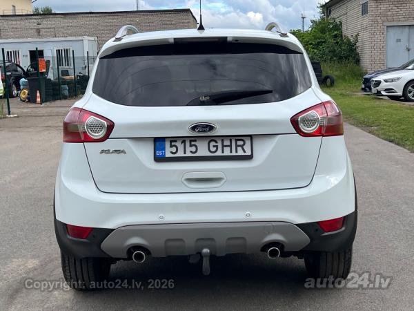 White Ford Kuga 2012 in Narva, with an engine capacity of 2.00 L and mileage of 216 thousand km for 3999 €, photo 6 on AUTOMOTO.COM.LV