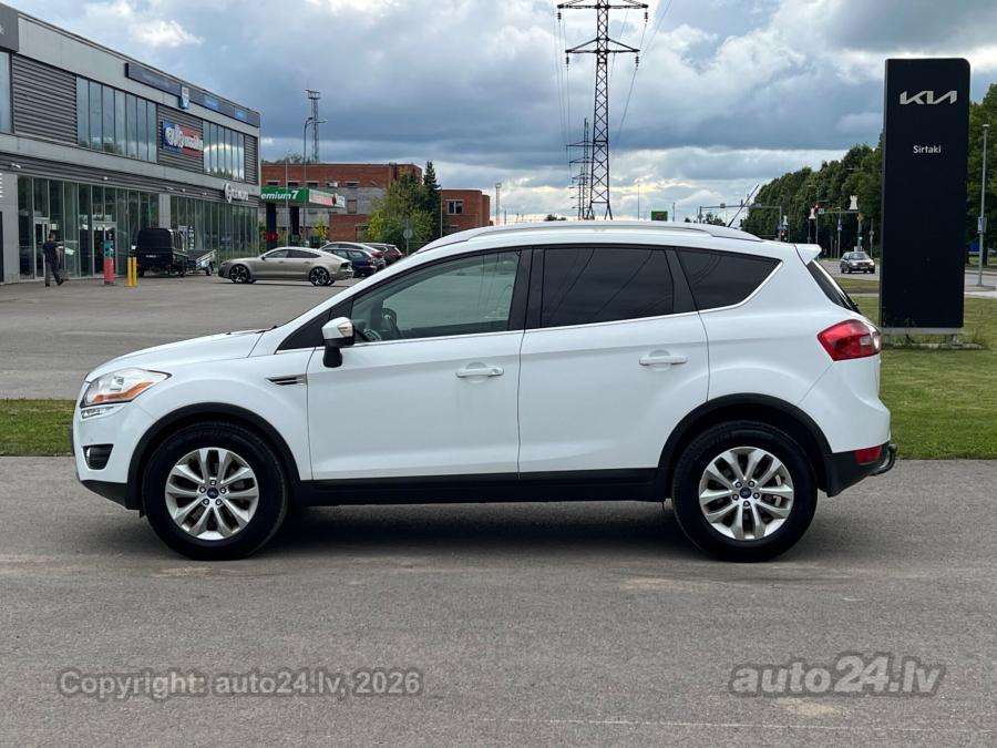 White Ford Kuga 2012 in Narva, with an engine capacity of 2.00 L and mileage of 216 thousand km for 3999 €, photo 9 on AUTOMOTO.COM.LV